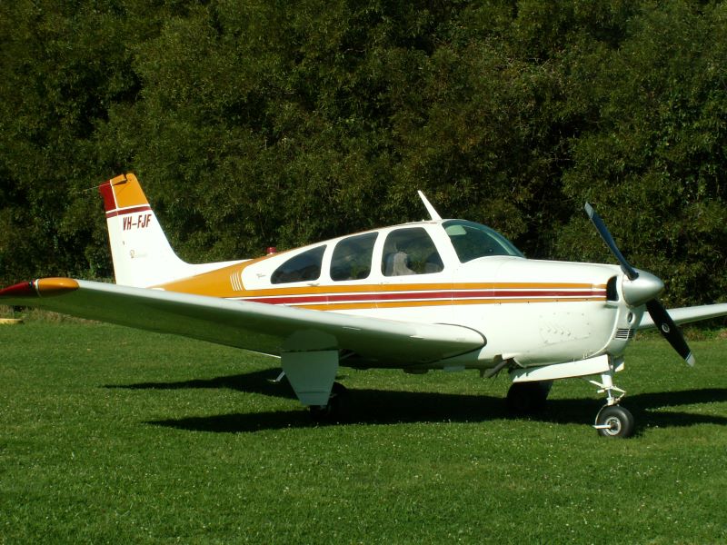 Beechcraft Debonair Available for Hire - Sydney, Australia